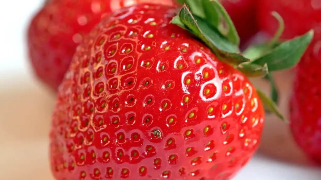 إليك معنى اللون الأحمر - كيف عربي